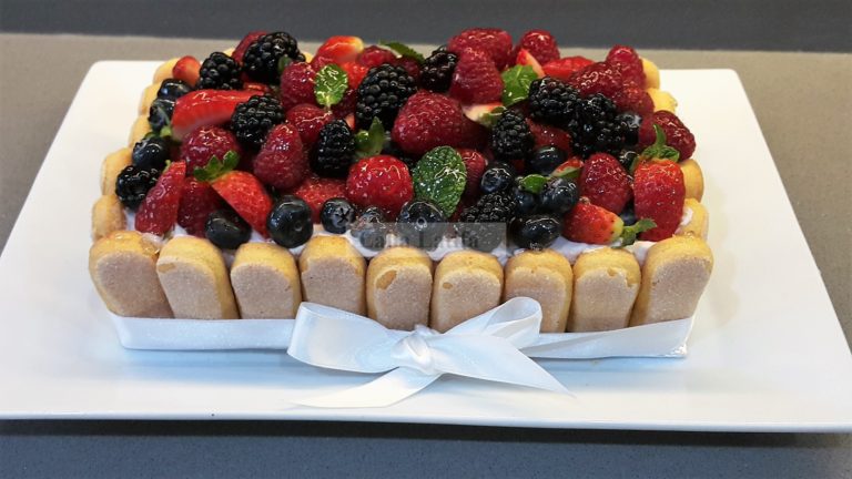 Recette facile charlotte aux fruits rouges – Les secrets de cuisine par ...